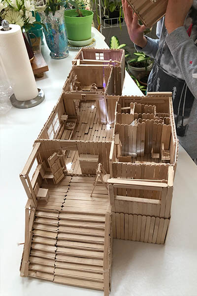 Illinois 12-year-old builds world’s tallest popsicle stick structure ...